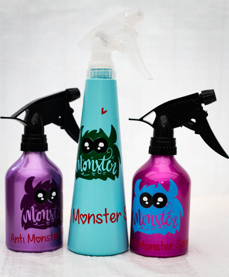 Anti Monster Spray – Blue – NandiCraft
